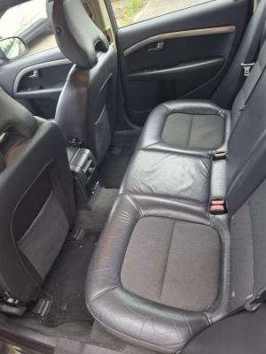 Grey Volvo V70 2008 in Alytus, with an engine capacity of 2.40 L and mileage of 350 thousand km for 2700 €, photo 11 on AUTOMOTO.COM.LV
