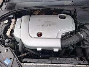 Grey Volvo V70 2008 in Alytus, with an engine capacity of 2.40 L and mileage of 350 thousand km for 2700 €, photo 12 on AUTOMOTO.COM.LV