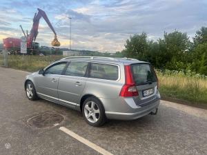 Pelēks Volvo V70 2008 Kauņa, ar dzinēja tilpumu 2.40 L un nobraukumu 365 tūkst. km par 2900 €, foto 5 vietnē AUTOMOTO.COM.LV
