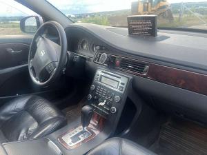 Pelēks Volvo V70 2008 Kauņa, ar dzinēja tilpumu 2.40 L un nobraukumu 365 tūkst. km par 2900 €, foto 6 vietnē AUTOMOTO.COM.LV