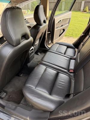Pelēks Volvo V70 2008 Rīga, ar dzinēja tilpumu 2.40 L un nobraukumu 391 tūkst. km par 3200 €, foto 9 vietnē AUTOMOTO.COM.LV