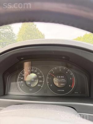 Pelēks Volvo V70 2008 Rīga, ar dzinēja tilpumu 2.40 L un nobraukumu 391 tūkst. km par 3200 €, foto 13 vietnē AUTOMOTO.COM.LV