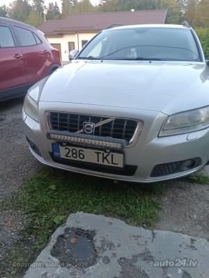 Volvo V70 2008 in Parnu on AUTOMOTO.COM.LV Grey Volvo V70 2008 in Parnu, with an engine capacity of 2.40 L and mileage of 357 thousand km for 3900 €, photo 1 on AUTOMOTO.COM.LV