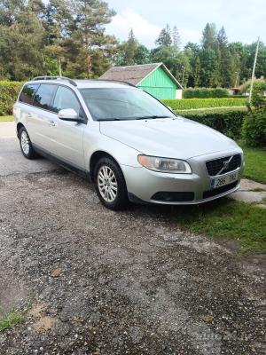 Grey Volvo V70 2008 in Parnu, with an engine capacity of 2.40 L and mileage of 357 thousand km for 3900 €, photo 8 on AUTOMOTO.COM.LV