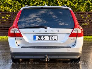 Pelēks Volvo V70 2008 Tallina, ar dzinēja tilpumu 2.40 L un nobraukumu 360 tūkst. km par 3990 €, foto 6 vietnē AUTOMOTO.COM.LV