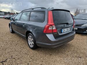 Grey Volvo V70 2008 in Riga, with an engine capacity of 2.40 L and mileage of 279 thousand km for 4750 €, photo 5 on AUTOMOTO.COM.LV