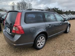 Grey Volvo V70 2008 in Riga, with an engine capacity of 2.40 L and mileage of 279 thousand km for 4750 €, photo 6 on AUTOMOTO.COM.LV
