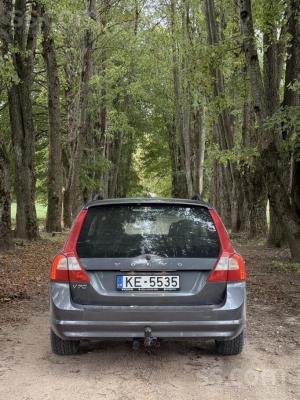 Pelēks Volvo V70 2008 Rīga, ar dzinēja tilpumu 2.40 L un nobraukumu 391 tūkst. km par 2600 €, foto 5 vietnē AUTOMOTO.COM.LV