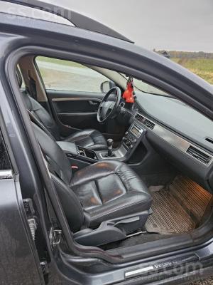 Grey Volvo V70 2008 in Rezekne, with an engine capacity of 2.00 L and mileage of 338 thousand km for 2350 €, photo 8 on AUTOMOTO.COM.LV