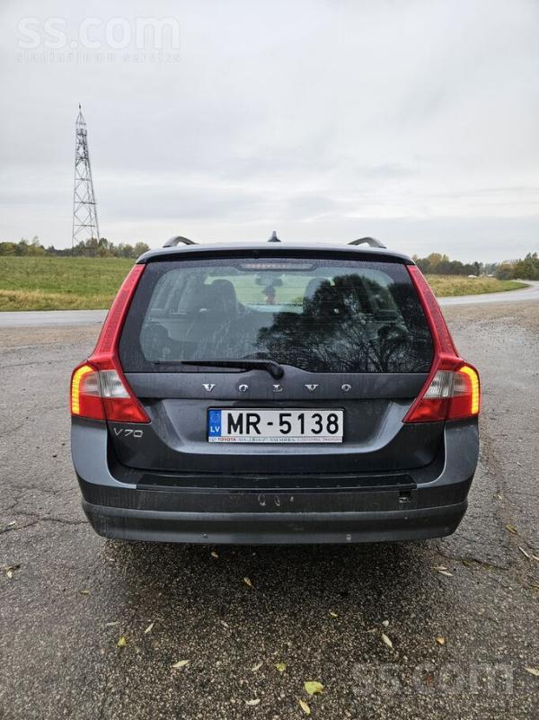 Grey Volvo V70 2008 in Rezekne, with an engine capacity of 2.00 L and mileage of 338 thousand km for 2350 €, photo 11 on AUTOMOTO.COM.LV