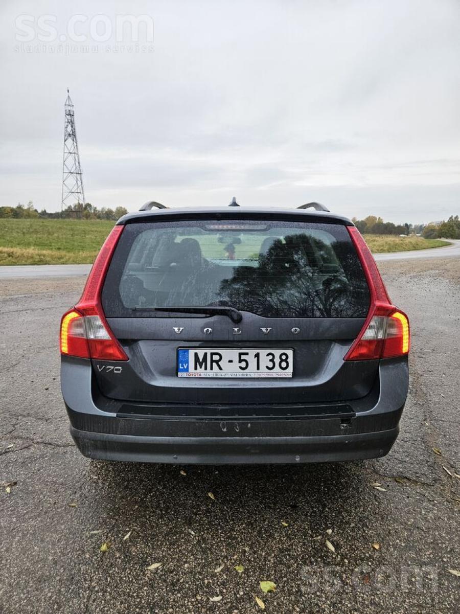 Grey Volvo V70 2008 in Rezekne, with an engine capacity of 2.00 L and mileage of 338 thousand km for 2350 €, photo 11 on AUTOMOTO.COM.LV
