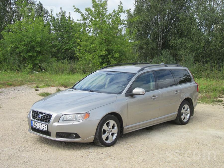 Grey Volvo V70 2009 in Riga, with an engine capacity of 2.00 L and mileage of 0 thousand km for 3090 €, photo 1 on AUTOMOTO.COM.LV