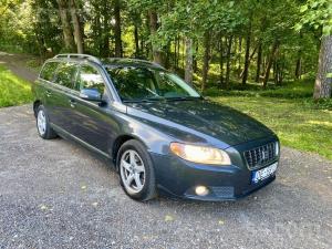 Grey Volvo V70 2009 in Riga, with an engine capacity of 2.40 L and mileage of 0 thousand km for 3800 €, photo 1 on AUTOMOTO.COM.LV