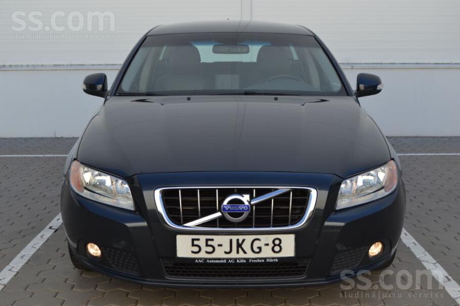 Pelēks Volvo V70 2009 Rīga, ar dzinēja tilpumu 2.40 L un nobraukumu 0 tūkst. km par 4950 €, foto 2 vietnē AUTOMOTO.COM.LV
