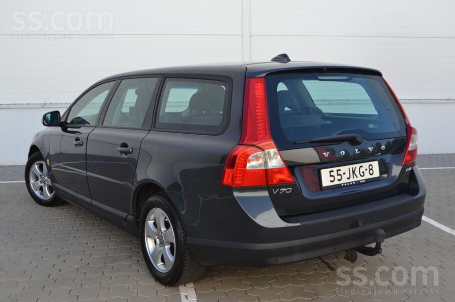 Pelēks Volvo V70 2009 Rīga, ar dzinēja tilpumu 2.40 L un nobraukumu 0 tūkst. km par 4950 €, foto 4 vietnē AUTOMOTO.COM.LV