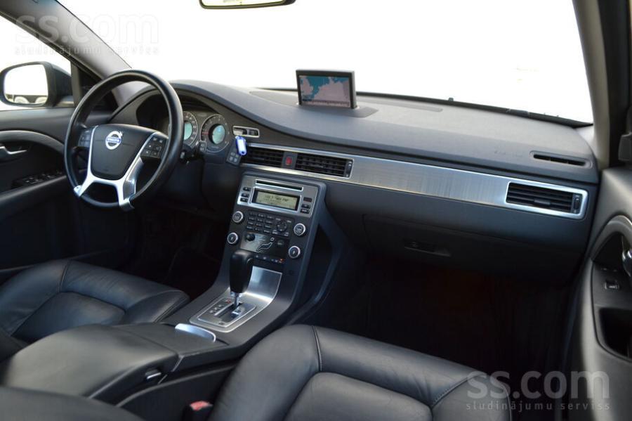 Pelēks Volvo V70 2009 Rīga, ar dzinēja tilpumu 2.40 L un nobraukumu 0 tūkst. km par 4950 €, foto 9 vietnē AUTOMOTO.COM.LV