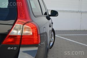 Pelēks Volvo V70 2009 Rīga, ar dzinēja tilpumu 2.40 L un nobraukumu 0 tūkst. km par 4950 €, foto 32 vietnē AUTOMOTO.COM.LV