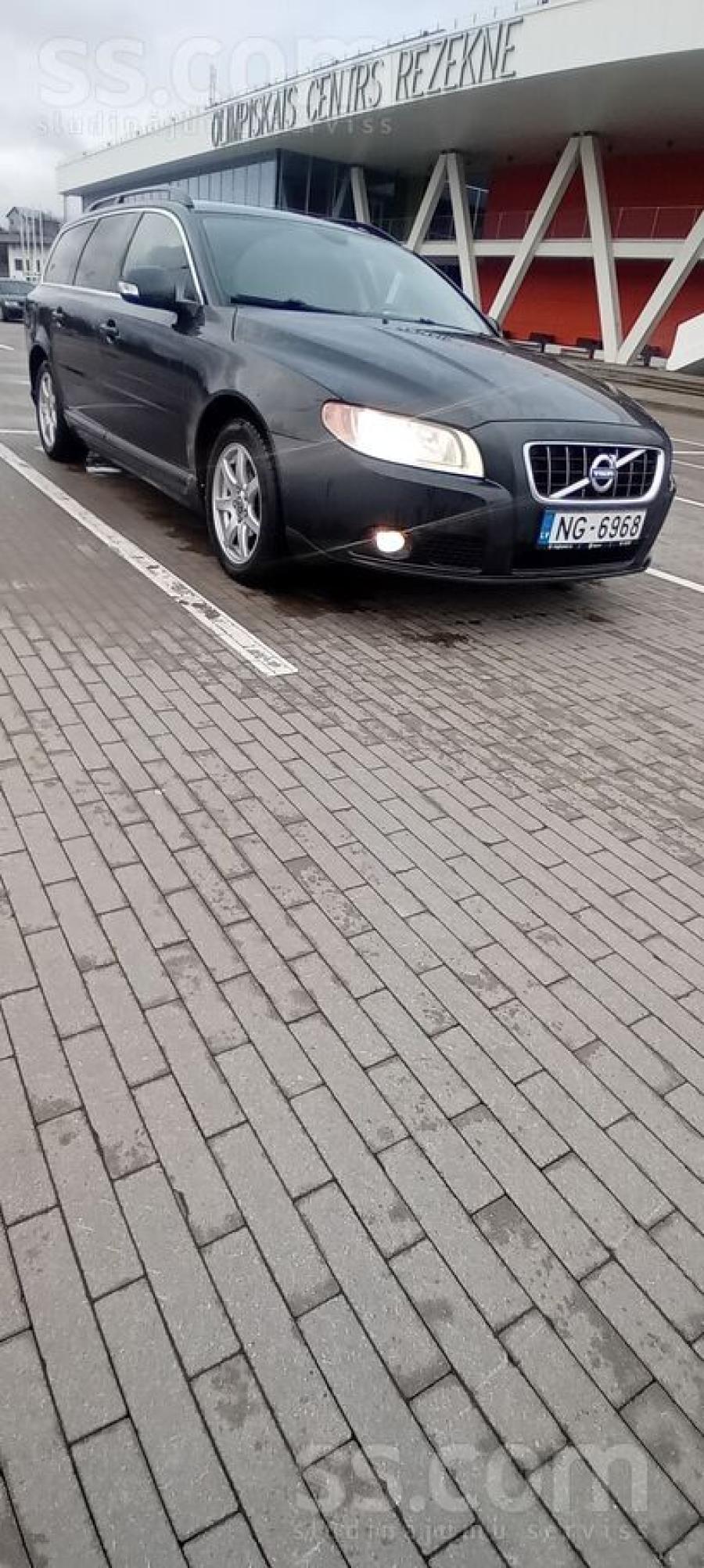 Grey Volvo V70 2009 in Rezekne, with an engine capacity of 1.60 L and mileage of 375 thousand km for 3150 €, photo 2 on AUTOMOTO.COM.LV
