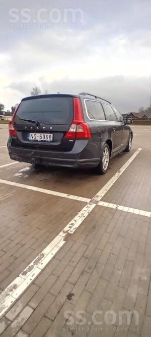 Grey Volvo V70 2009 in Rezekne, with an engine capacity of 1.60 L and mileage of 375 thousand km for 3150 €, photo 4 on AUTOMOTO.COM.LV