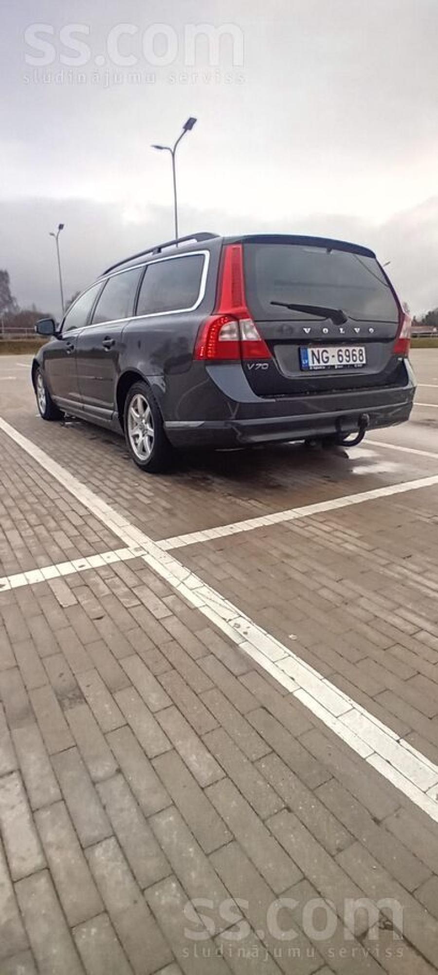 Grey Volvo V70 2009 in Rezekne, with an engine capacity of 1.60 L and mileage of 375 thousand km for 3150 €, photo 5 on AUTOMOTO.COM.LV
