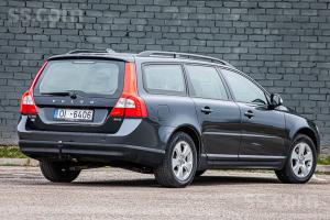 Pelēks Volvo V70 2009 Tukums, ar dzinēja tilpumu 2.40 L un nobraukumu 0 tūkst. km par 5190 €, foto 6 vietnē AUTOMOTO.COM.LV