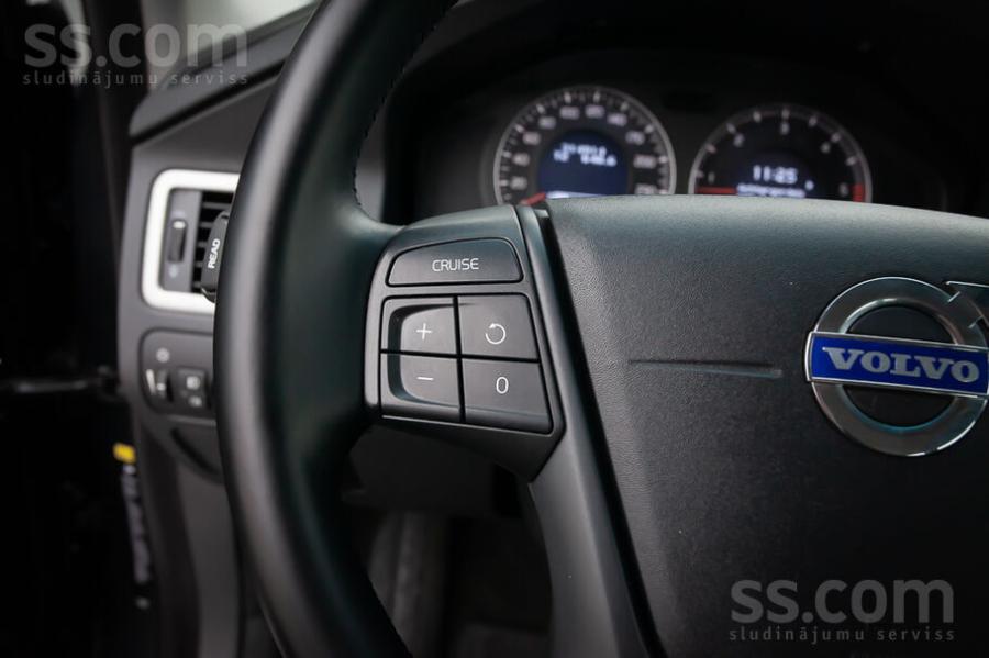 Pelēks Volvo V70 2009 Tukums, ar dzinēja tilpumu 2.40 L un nobraukumu 0 tūkst. km par 5190 €, foto 16 vietnē AUTOMOTO.COM.LV