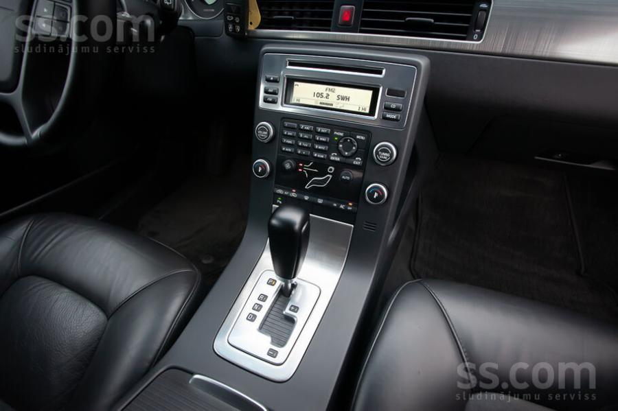 Pelēks Volvo V70 2009 Tukums, ar dzinēja tilpumu 2.40 L un nobraukumu 0 tūkst. km par 5190 €, foto 23 vietnē AUTOMOTO.COM.LV