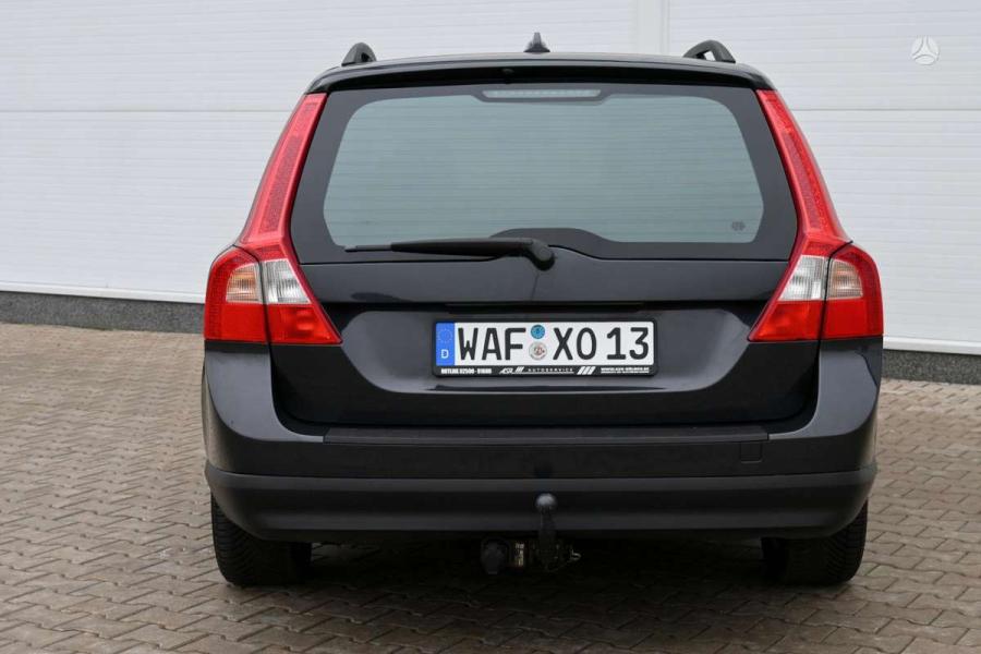 Pelēks Volvo V70 2009 Kretinga, ar dzinēja tilpumu 2.40 L un nobraukumu 251 tūkst. km par 5350 €, foto 8 vietnē AUTOMOTO.COM.LV