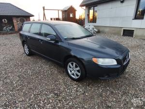 Grey Volvo V70 2009 in Sakiai, with an engine capacity of 2.40 L and mileage of 400 thousand km for 1850 €, photo 7 on AUTOMOTO.COM.LV