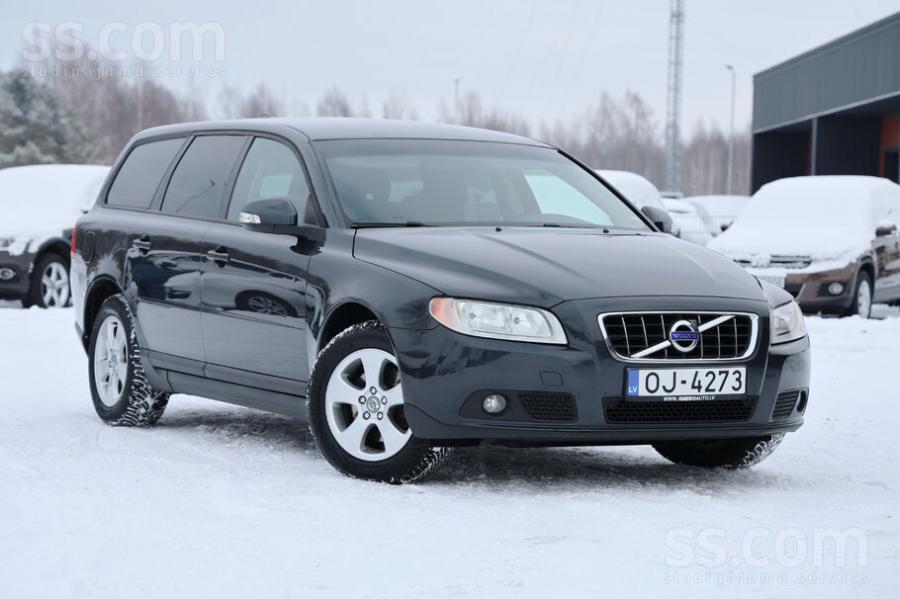 Pelēks Volvo V70 2009 Jelgava, ar dzinēja tilpumu 2.40 L un nobraukumu 0 tūkst. km par 5650 €, foto 3 vietnē AUTOMOTO.COM.LV