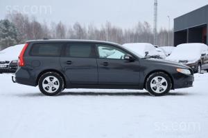 Pelēks Volvo V70 2009 Jelgava, ar dzinēja tilpumu 2.40 L un nobraukumu 0 tūkst. km par 5650 €, foto 4 vietnē AUTOMOTO.COM.LV