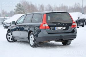 Pelēks Volvo V70 2009 Jelgava, ar dzinēja tilpumu 2.40 L un nobraukumu 0 tūkst. km par 5650 €, foto 7 vietnē AUTOMOTO.COM.LV