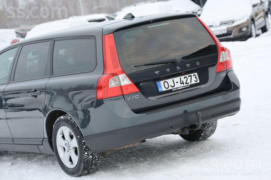 Pelēks Volvo V70 2009 Jelgava, ar dzinēja tilpumu 2.40 L un nobraukumu 0 tūkst. km par 5650 €, foto 8 vietnē AUTOMOTO.COM.LV