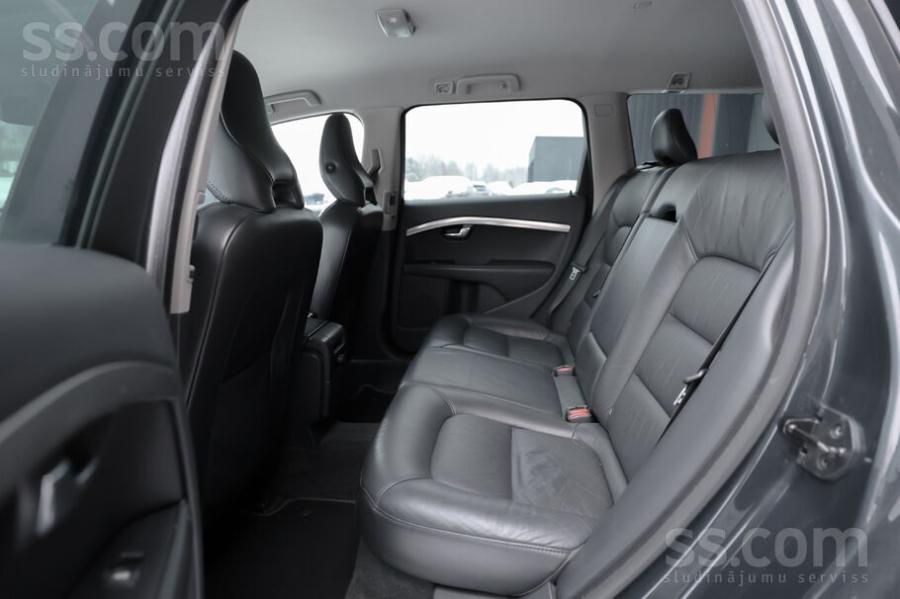 Pelēks Volvo V70 2009 Jelgava, ar dzinēja tilpumu 2.40 L un nobraukumu 0 tūkst. km par 5650 €, foto 12 vietnē AUTOMOTO.COM.LV