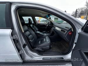 Grey Volvo V70 2009 in Paide, with an engine capacity of 2.40 L and mileage of 358 thousand km for 5790 €, photo 12 on AUTOMOTO.COM.LV