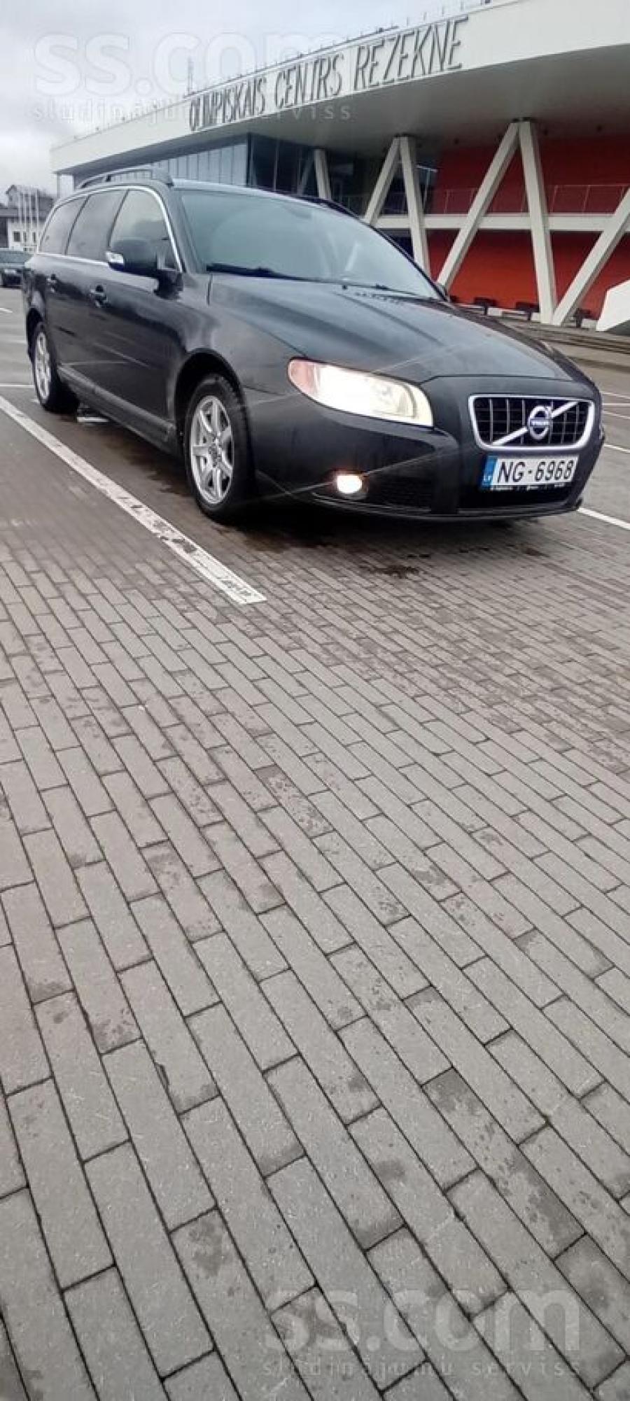 Grey Volvo V70 2009 in Rezekne, with an engine capacity of 1.60 L and mileage of 375 thousand km for 3450 €, photo 3 on AUTOMOTO.COM.LV