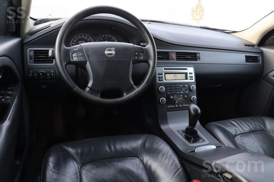 Pelēks Volvo V70 2009 Gulbene, ar dzinēja tilpumu 2.40 L un nobraukumu 0 tūkst. km par 2990 €, foto 10 vietnē AUTOMOTO.COM.LV