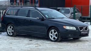 Pelēks Volvo V70 2009 Liepāja, ar dzinēja tilpumu 2.00 L un nobraukumu 314 tūkst. km par 4400 €, foto 2 vietnē AUTOMOTO.COM.LV