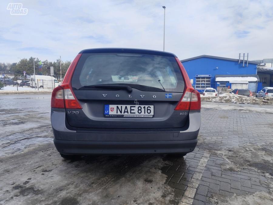 Pelēks Volvo V70 2009 Viļņa, ar dzinēja tilpumu 2.00 L un nobraukumu 273 tūkst. km par 4200 €, foto 5 vietnē AUTOMOTO.COM.LV