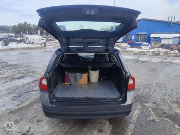 Pelēks Volvo V70 2009 Viļņa, ar dzinēja tilpumu 2.00 L un nobraukumu 273 tūkst. km par 4200 €, foto 7 vietnē AUTOMOTO.COM.LV