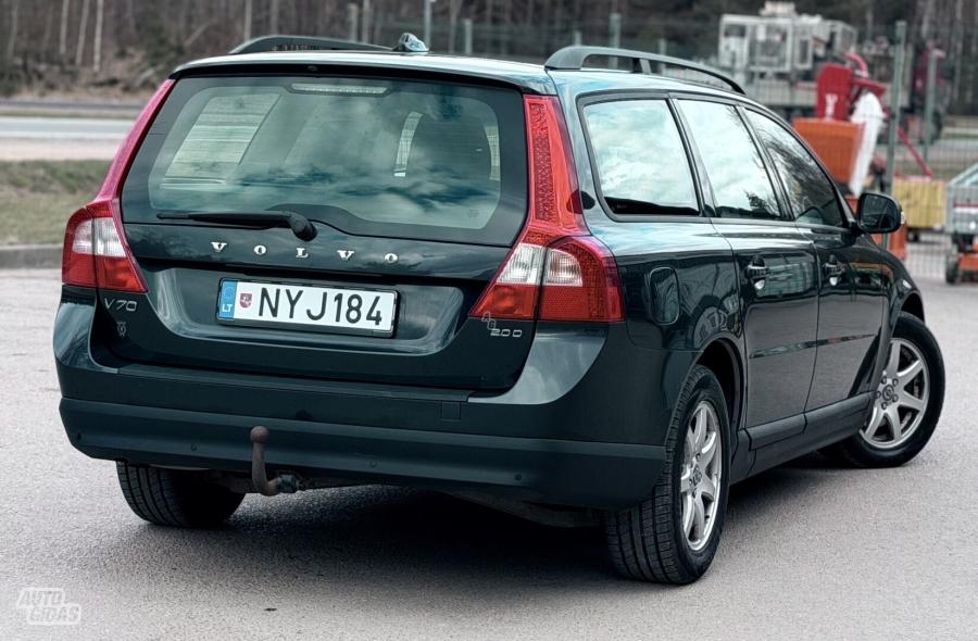 Pelēks Volvo V70 2009 Radviliškis, ar dzinēja tilpumu 2.00 L un nobraukumu 400 tūkst. km par 3750 €, foto 12 vietnē AUTOMOTO.COM.LV
