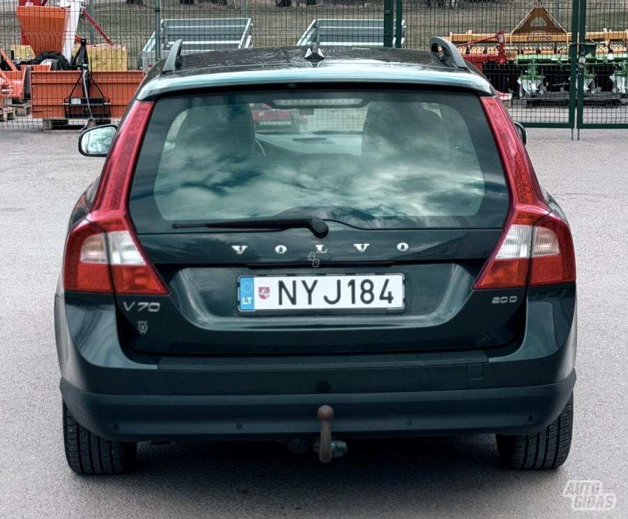 Pelēks Volvo V70 2009 Radviliškis, ar dzinēja tilpumu 2.00 L un nobraukumu 400 tūkst. km par 3750 €, foto 15 vietnē AUTOMOTO.COM.LV