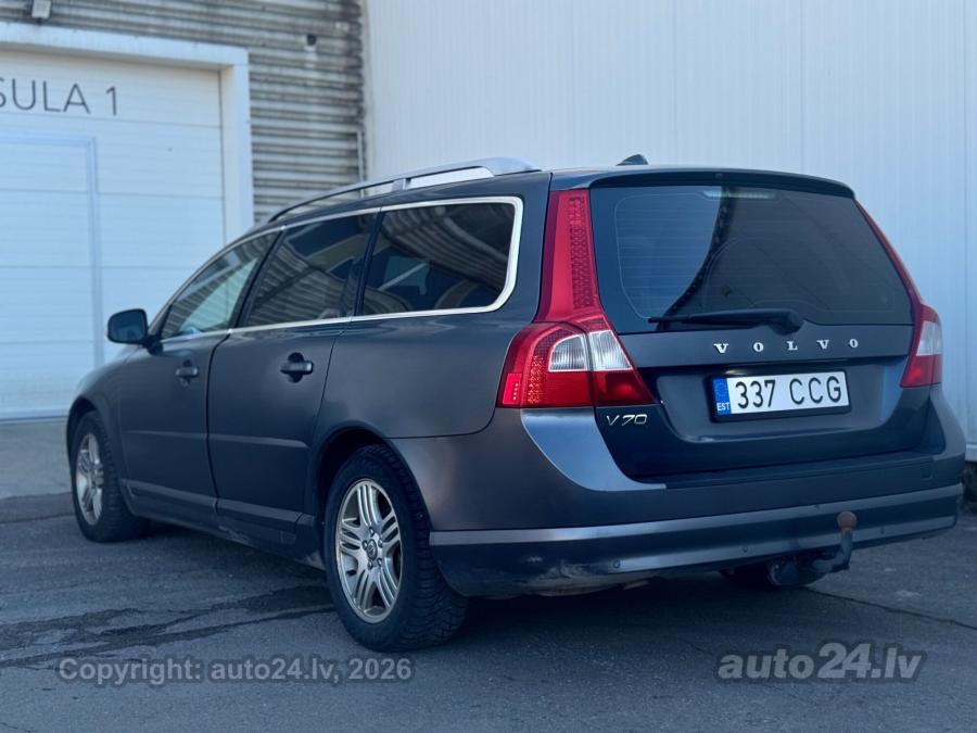 Grey Volvo V70 2009 in Tallinn, with an engine capacity of 2.40 L and mileage of 345 thousand km for 3200 €, photo 6 on AUTOMOTO.COM.LV