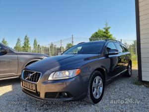 Pelēks Volvo V70 2009 Tartu, ar dzinēja tilpumu 2.40 L un nobraukumu 275 tūkst. km par 6690 €, foto  vietnē AUTOMOTO.COM.LV
