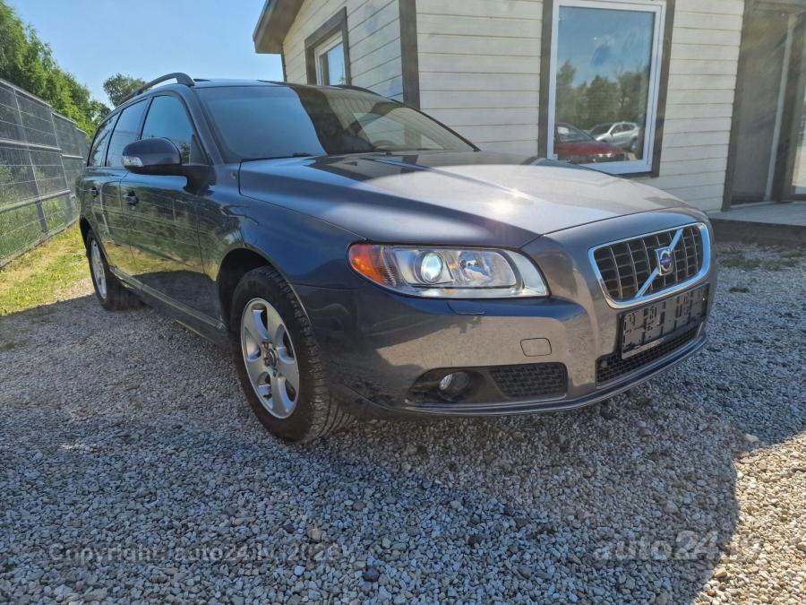 Pelēks Volvo V70 2009 Tartu, ar dzinēja tilpumu 2.40 L un nobraukumu 275 tūkst. km par 6690 €, foto 5 vietnē AUTOMOTO.COM.LV