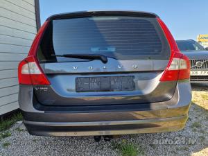 Pelēks Volvo V70 2009 Tartu, ar dzinēja tilpumu 2.40 L un nobraukumu 275 tūkst. km par 6690 €, foto 7 vietnē AUTOMOTO.COM.LV