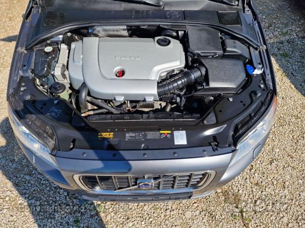 Pelēks Volvo V70 2009 Tartu, ar dzinēja tilpumu 2.40 L un nobraukumu 275 tūkst. km par 6690 €, foto 10 vietnē AUTOMOTO.COM.LV