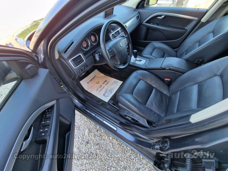 Pelēks Volvo V70 2009 Tartu, ar dzinēja tilpumu 2.40 L un nobraukumu 275 tūkst. km par 6690 €, foto 12 vietnē AUTOMOTO.COM.LV