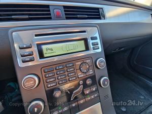 Pelēks Volvo V70 2009 Tartu, ar dzinēja tilpumu 2.40 L un nobraukumu 275 tūkst. km par 6690 €, foto 19 vietnē AUTOMOTO.COM.LV