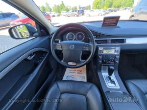 Pelēks Volvo V70 2009 Tartu, ar dzinēja tilpumu 2.40 L un nobraukumu 275 tūkst. km par 6690 €, foto 20 vietnē AUTOMOTO.COM.LV